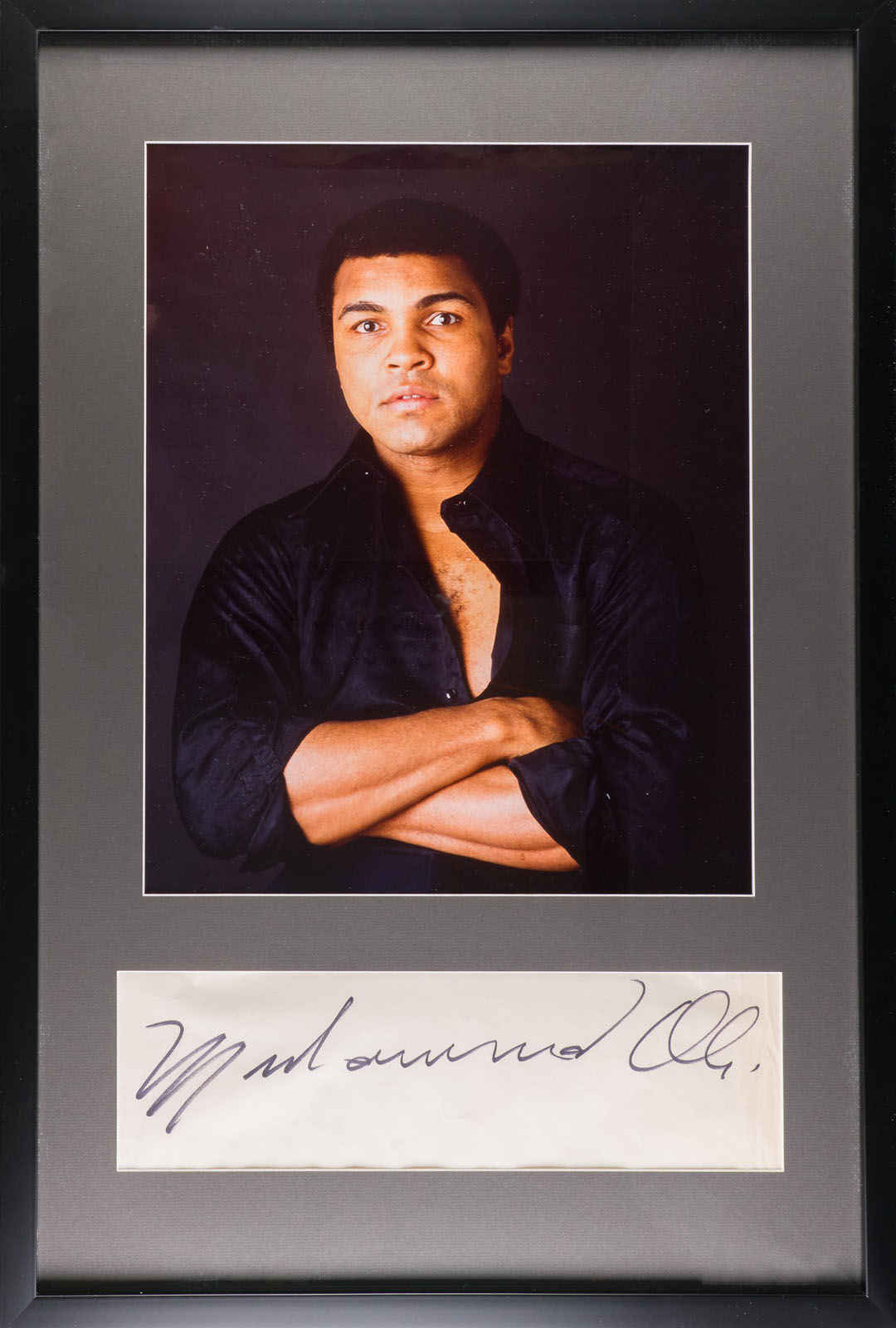 Muhammad Ali Rare Large-Signature Display | REA Archive