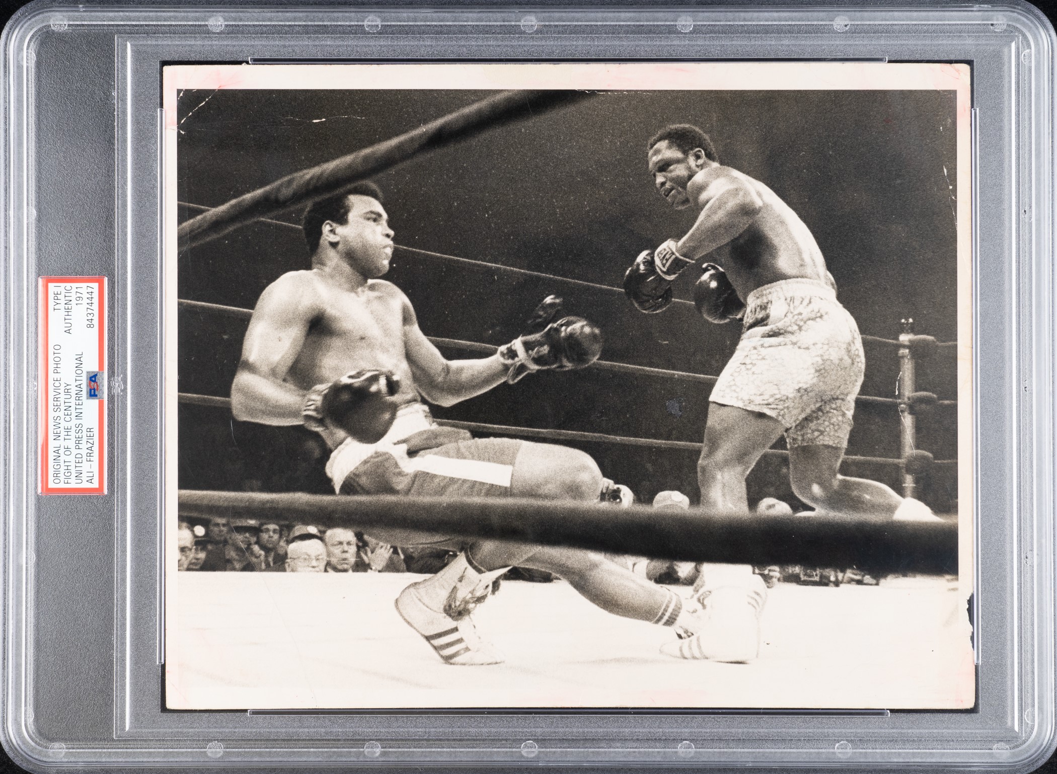 1971 Muhammad Ali and Joe Frazier "Fight of the Century" Original ...